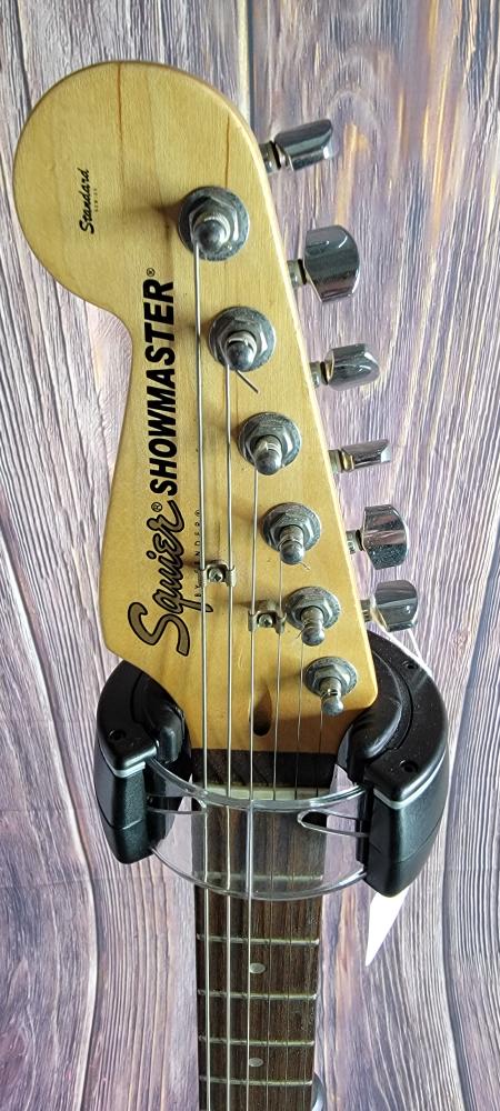 FENDER SHOWMASTER Acceptable | Beach City Pawn & Guitar | Huntington ...