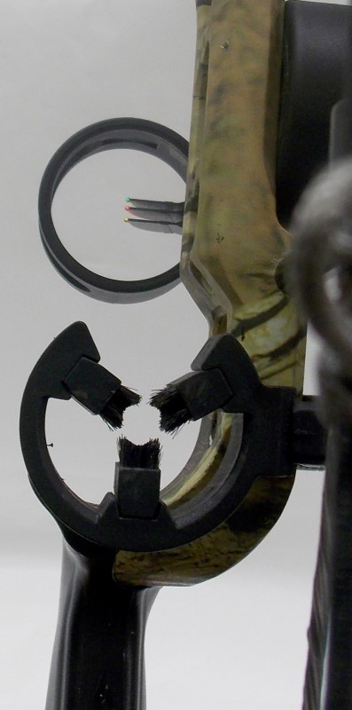 DIAMOND ARCHERY CORE Bow Package, 35#, Draw Lenth 26.5", Quiver, Arrows ...