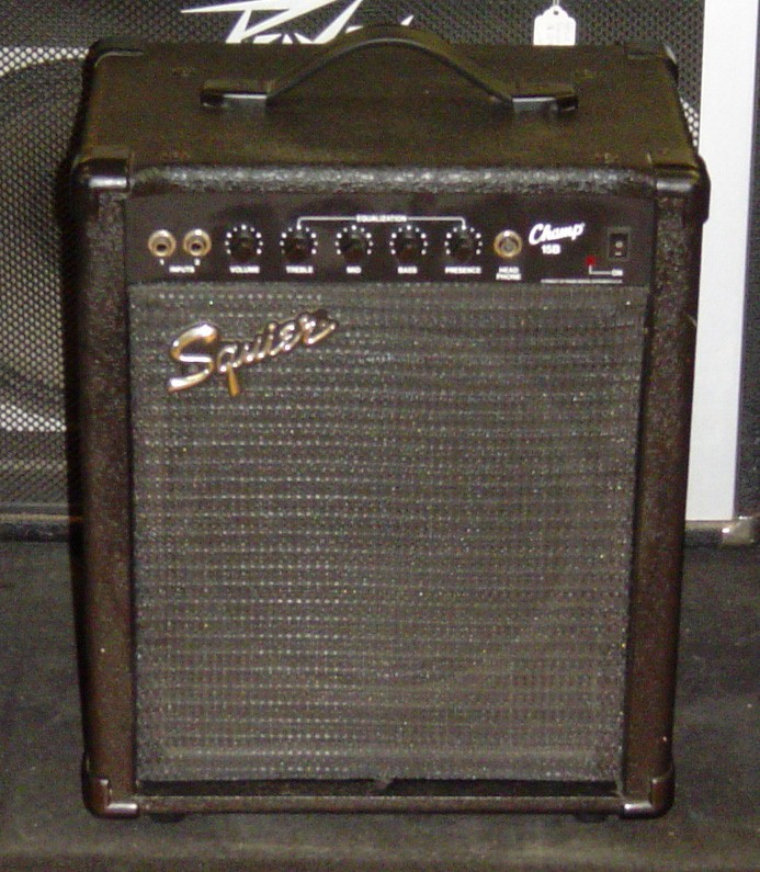 FENDER SQUIER CHAMP 15B | Buya