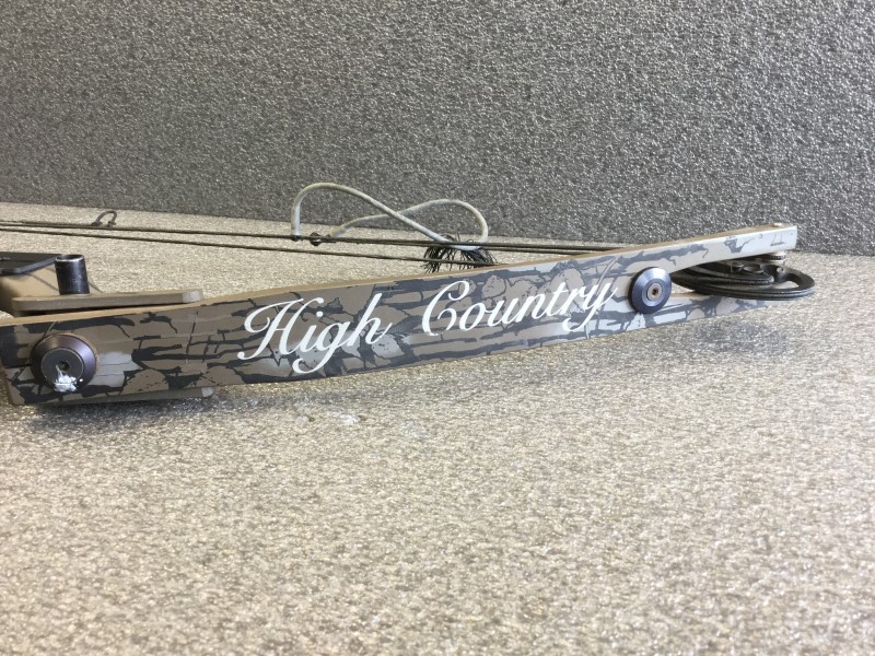 HIGH COUNTRY SAFARI COMPOUND BOW 30-31" / 70-85LBS. Very Good | Buya