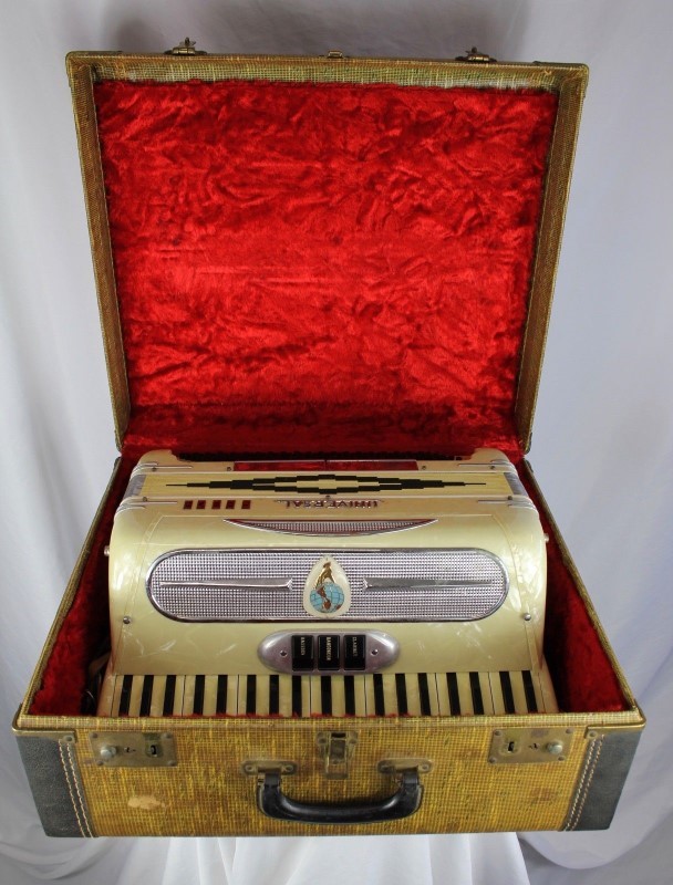 UNIVERSAL ACCORDION Accordion/Concertina Good | Buya