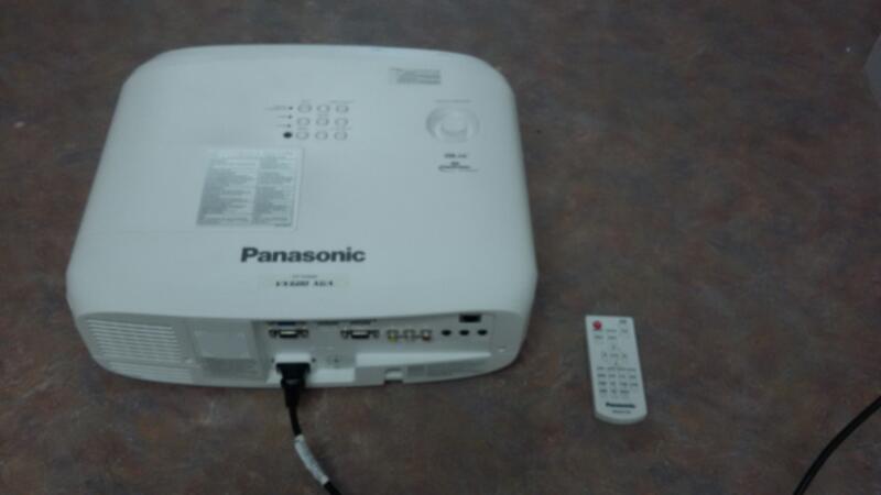 PANASONIC Projector PT-VX600 Like New | Shaw's R&R Jewelry and Loan ...
