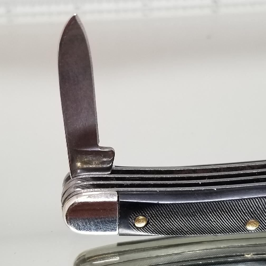 COLONIAL KNIFE CORP Pocket Knife POCKET KNIFE Like New | Buya