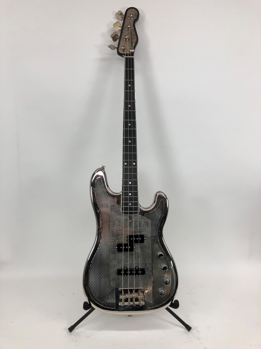 JAMES TRUSSART CUSTOM GUITARS HOLEY STEELCASTER BASS Brand New | Buya