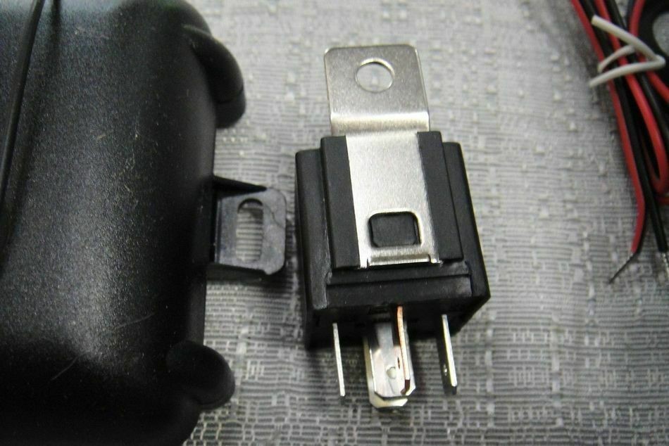 TRC MOBILE SECURITY SYSTEM RAL 450 Like New | Buya