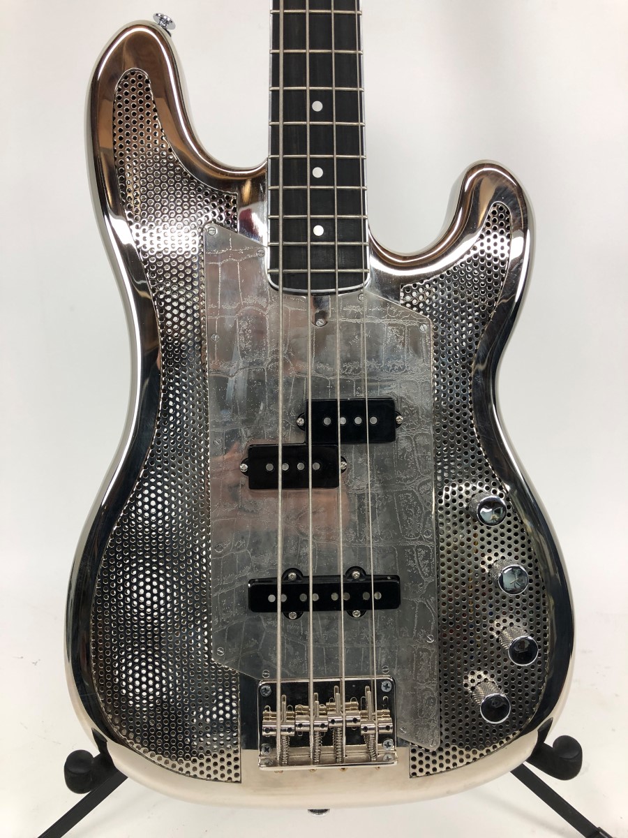 JAMES TRUSSART CUSTOM GUITARS HOLEY STEELCASTER BASS Brand New | Buya