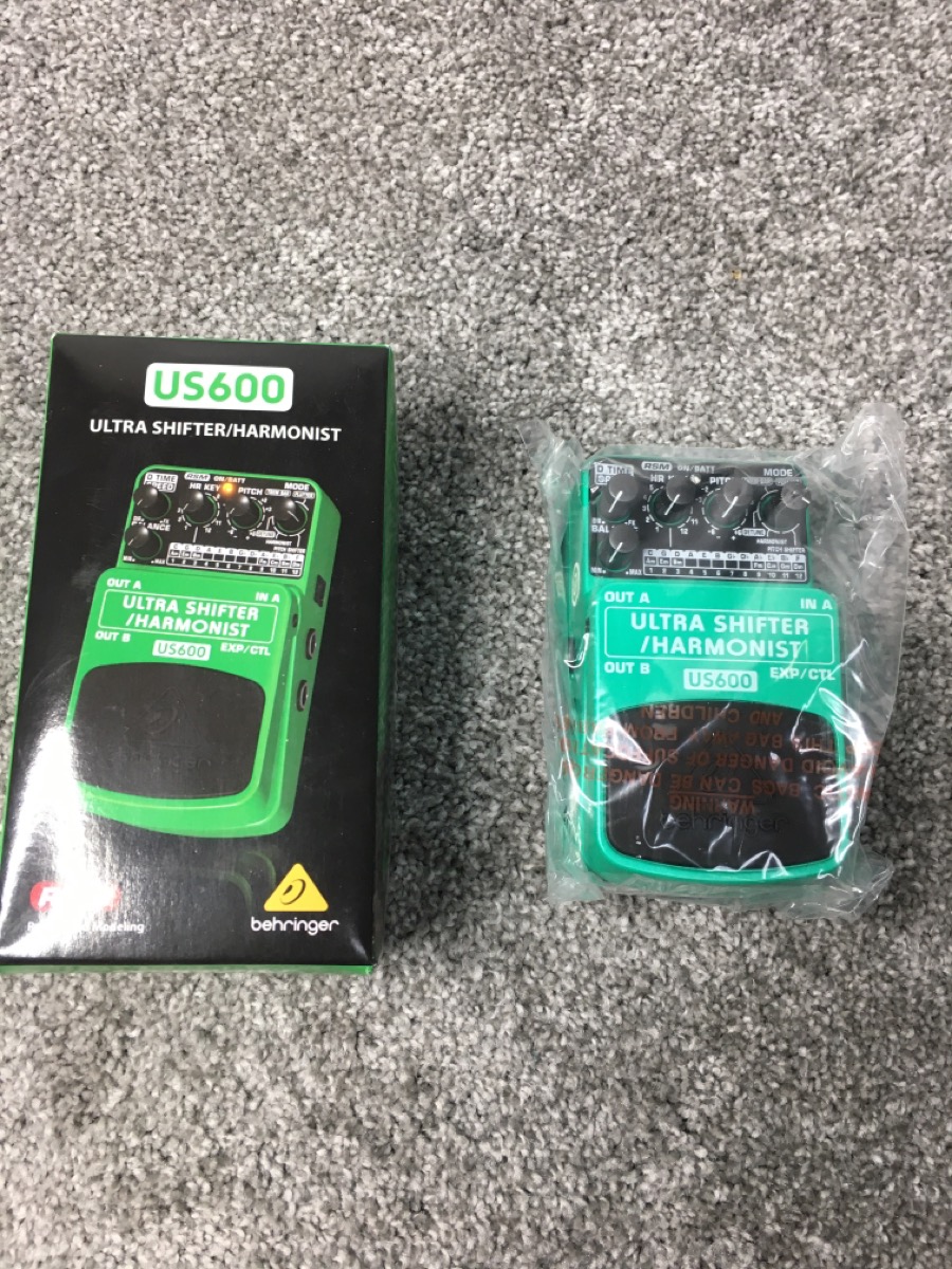 BEHRINGER US600 ULTRA SHIFTER/HARMONIST PEDAL Like New | Buya