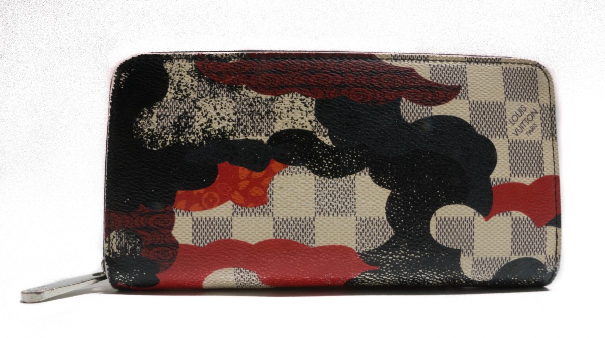 Louis Vuitton Nicolas Ghesquire Zippy Wallet Damier Azur Canvas Very ...