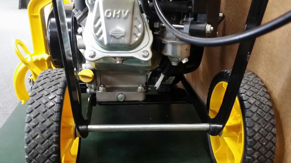 BRIGGS & STRATTON 3.5 HP YARD MACHINE GAS LAWN EDGER For parts or not ...