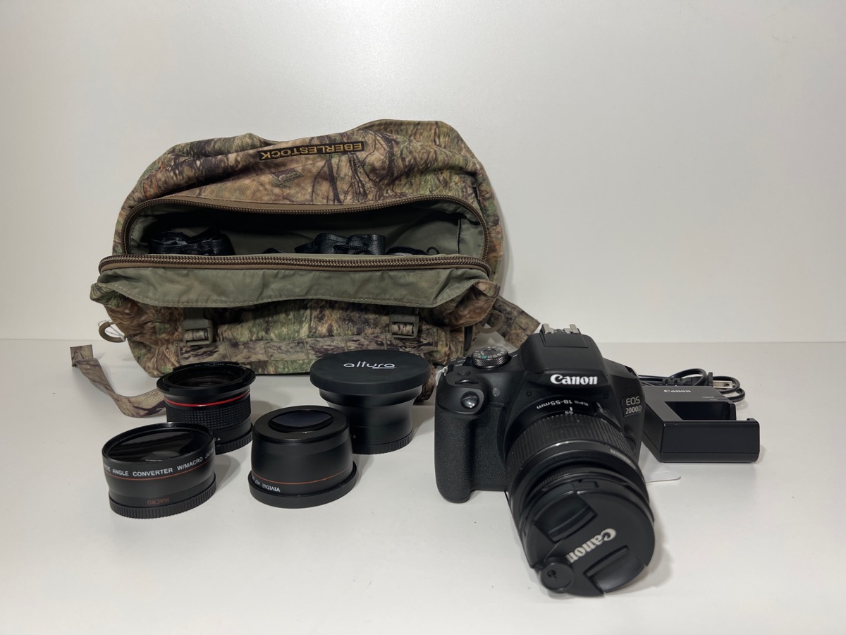 CANON DS126741 W/ 4 LENSES AND CASE Very Good | Pawn 1 | Spokane | WA