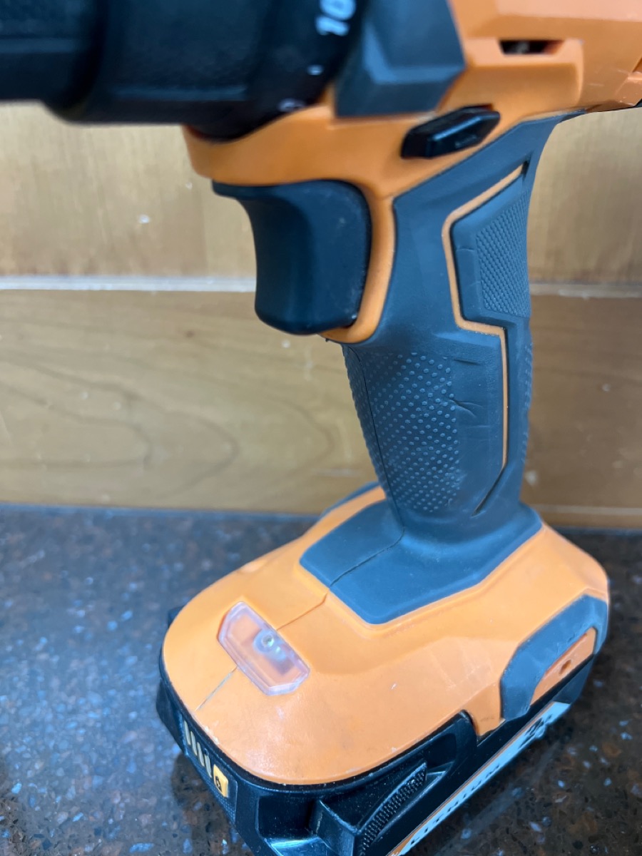 RIDGID R86001 1/2" DRILL, WITH 18V 2AH BATTERY Good | A1 Hawk