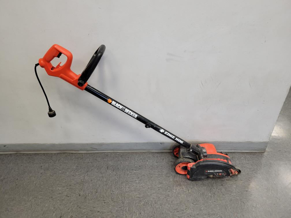 BLACK & DECKER LE750 EDGE HOG Very Good | Buya