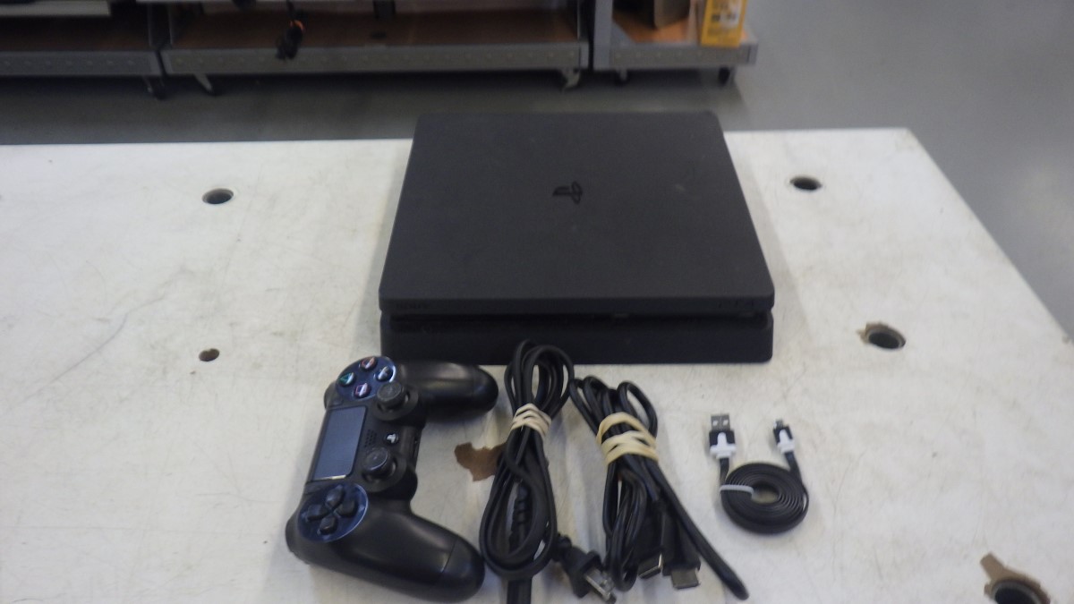 SONY PS4 - SYSTEM - CUH-2215B - 1TB Like New | Buya
