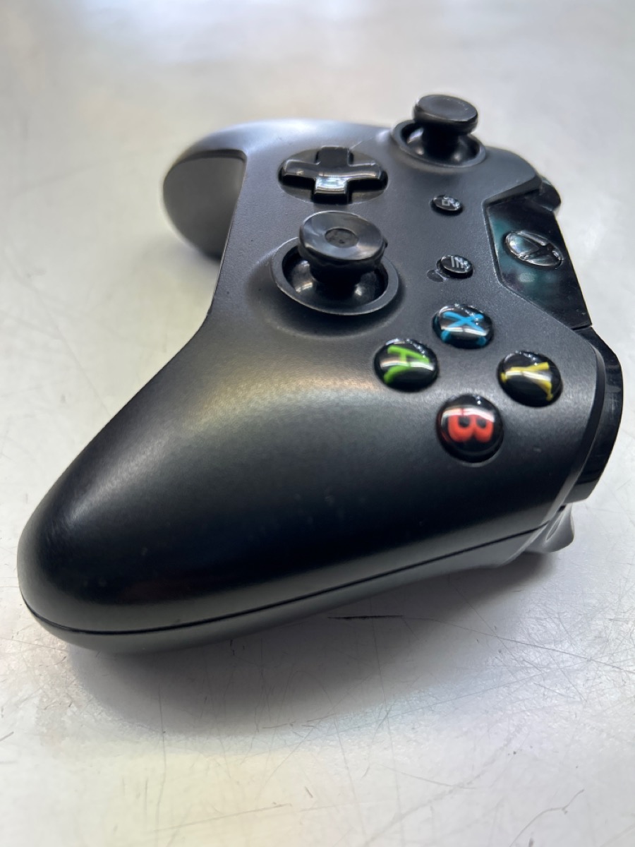 MICROSOFT XBOX ONE CONTROLLER WIRELESS - 1537 Good | Buya