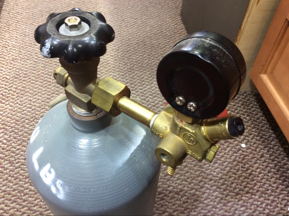 AIRGAS NITROGEN TANK Very Good | Buya