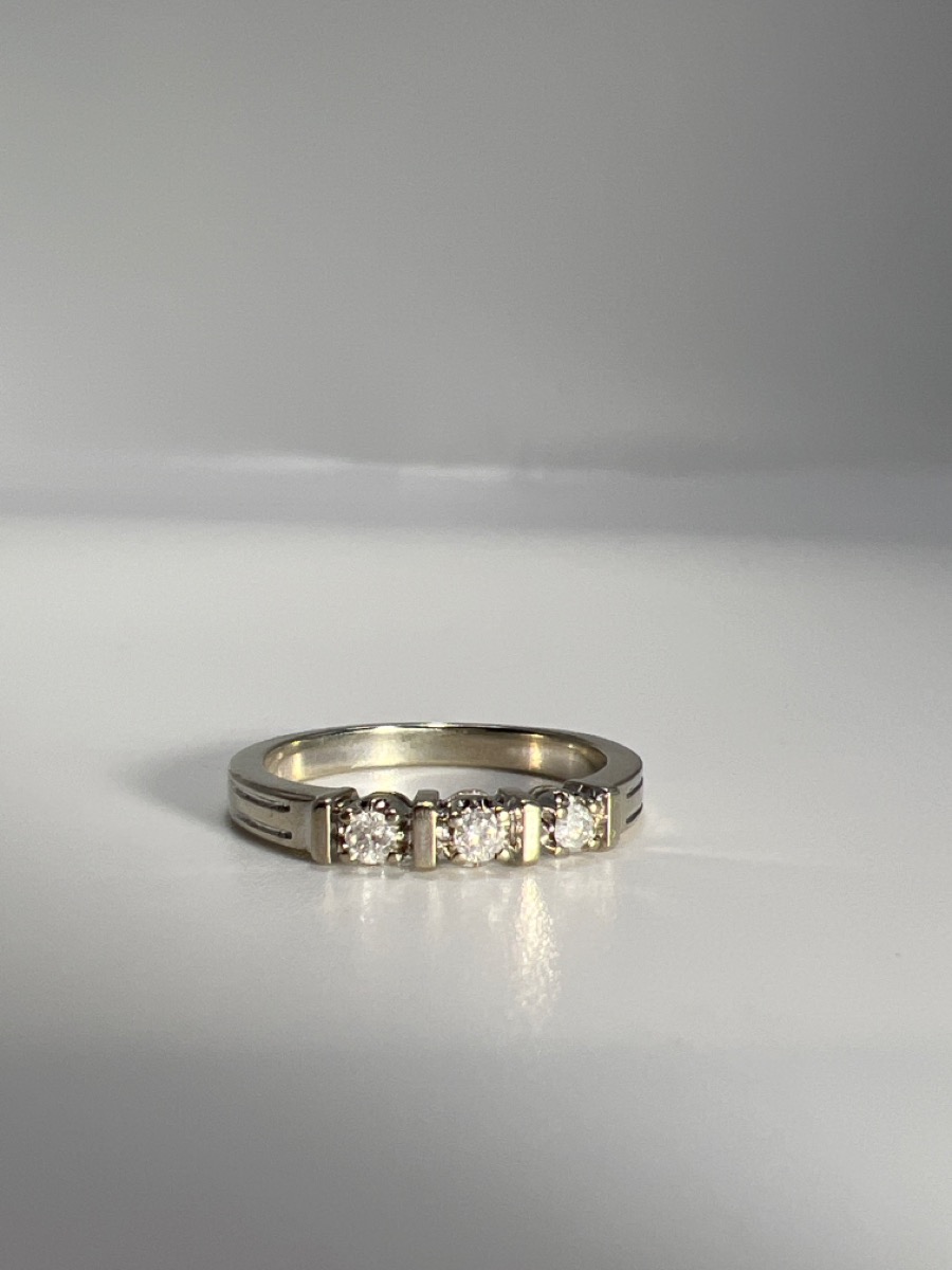 Diamond Wedding Band 3 Diamonds .12 Carat T.W. 10K White Gold 2.7g CJL046740 Pre-owned | Carson ...