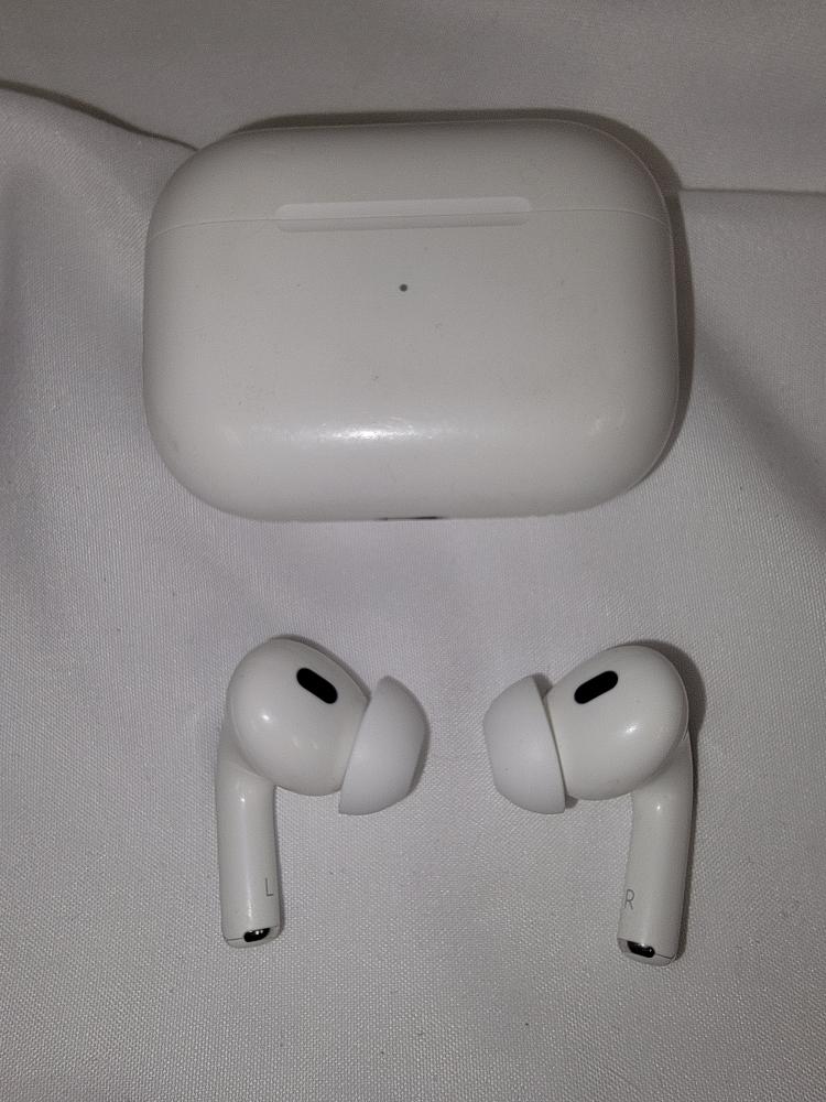 APPLE AIRPODS - A2700 Like New | Pawn 1 | Spokane | WA