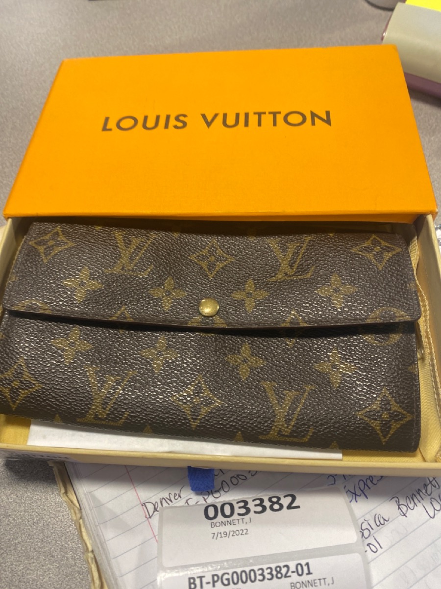 LOUIS VUITTON MONO INTERNATIONAL WALLET Good | Buya