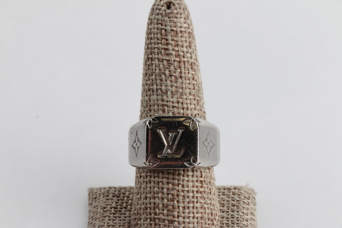 Louis Vuitton Mens Ring Setup | semashow.com