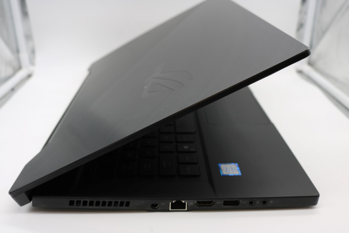 REPUBLIC OF GAMERS GU502L - 16GB RAM - 1TB HD - WIN 10 Very Good | Buya