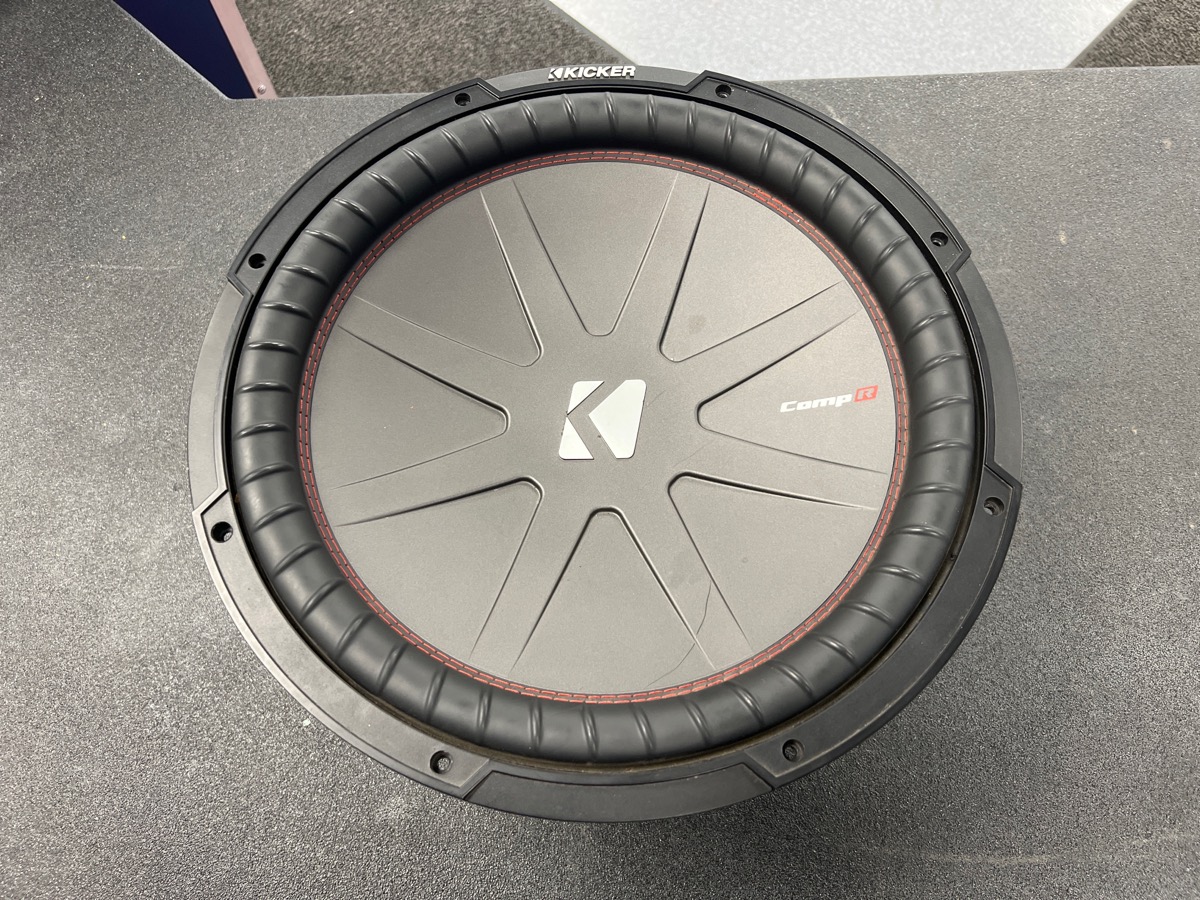 KICKER CAR AUDIO COMP R 15 43CWR154 Like New | Pawn 1 | Spokane | WA