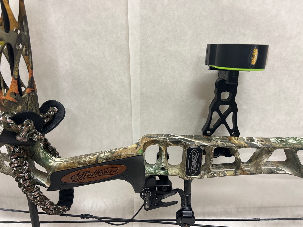 MATHEWS BOWS VRX 28, WITH FLAMBEAU HARD CASE Very Good | Buya