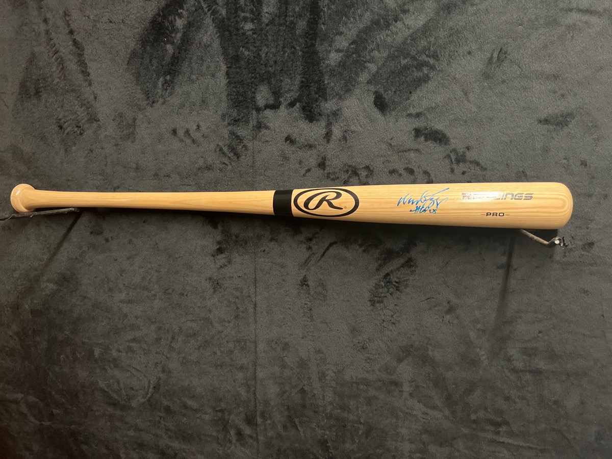 WADE BOGGS RAWLINGS PRO AUTOGRAPHED BASEBALL BAT W/COA HOF 2005 Good | Buya