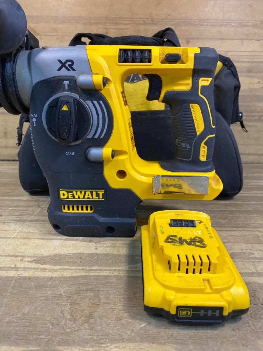 DEWALT DCH273 20V MAX XR Cordless Brushless 1" SDS Plus L-Shape Rotary ...