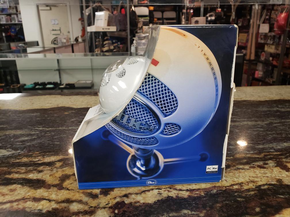 BLUE SNOWBALL USB MICROPHONE / MICRO USB - WHITE Like New | Buya