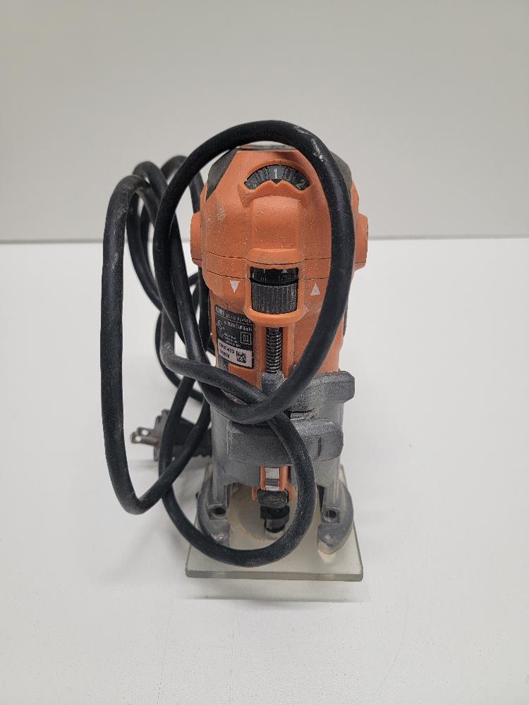 RIDGID CORDED ROUTER WITH GUARD/CARRY CASE Very Good | Buya