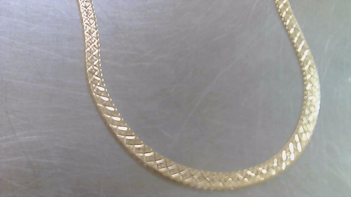 18" Gold Herringbone Chain 14K Yellow Gold 9.8g Pre-owned | Buya