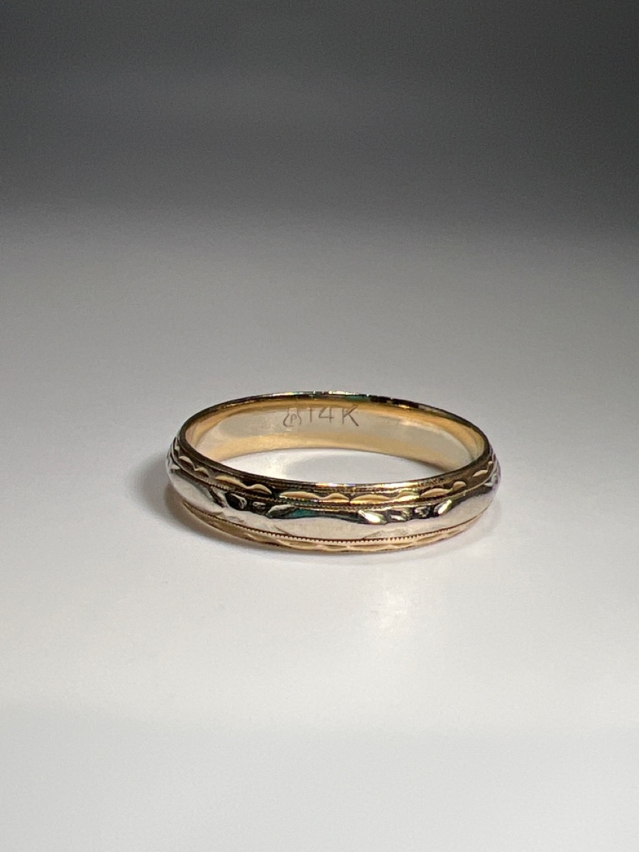 Gent's Gold Wedding Band 14K 2 Tone Gold 4.5g Size:12 Pre-owned | Buya