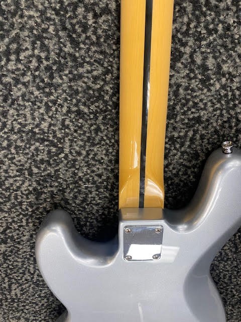 CUSTOM PARTS CASTER SILVER BASS GUITAR Acceptable | Pawn 1 | Spokane | WA