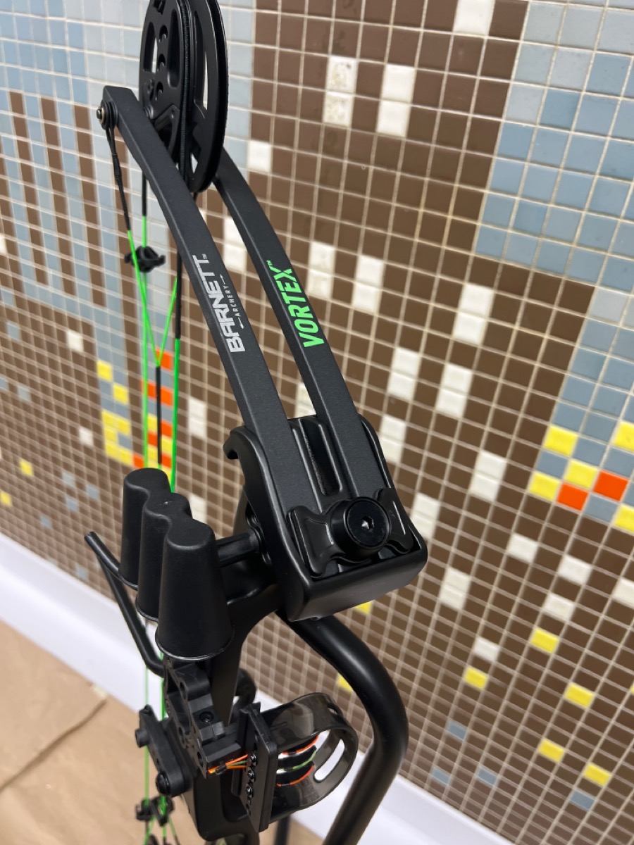 BARNETT ARCHERY VORTEX YOUTH COMPUND BOW Like New | Buya