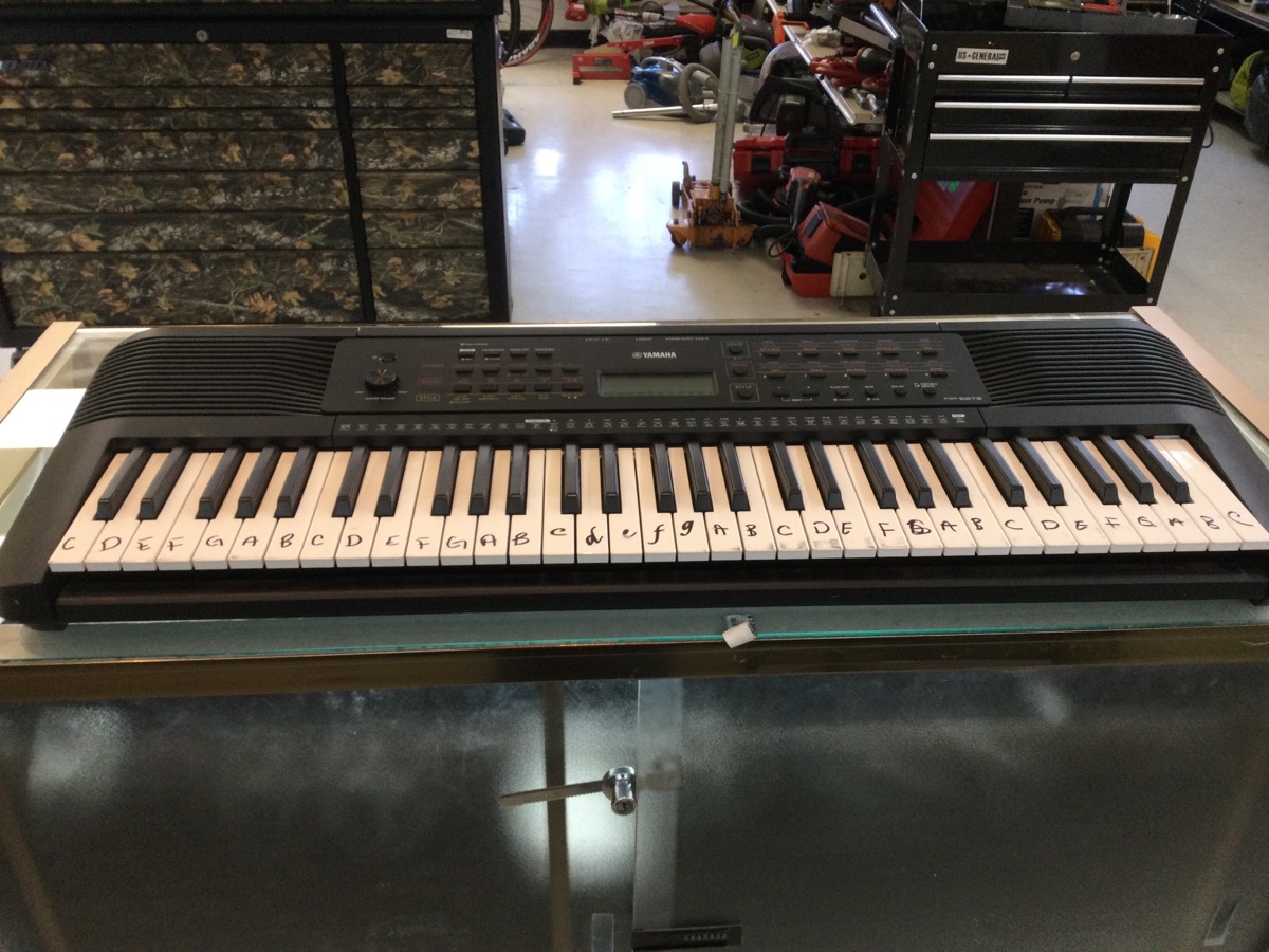 YAMAHA PSR-E273 Like New | Buya