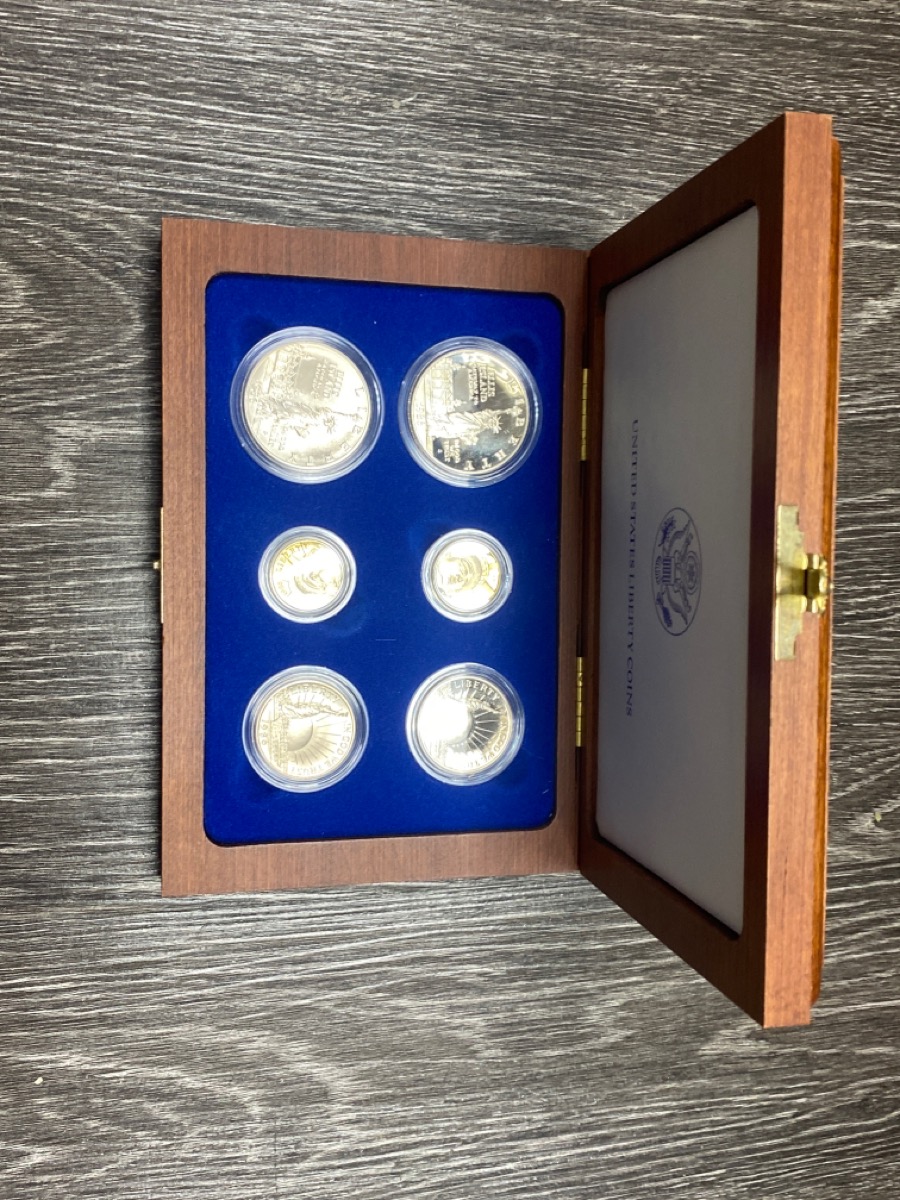 UNITED STATES 1986 LIBERTY GOLD AND SILVER COIN SET Brand New | Buya