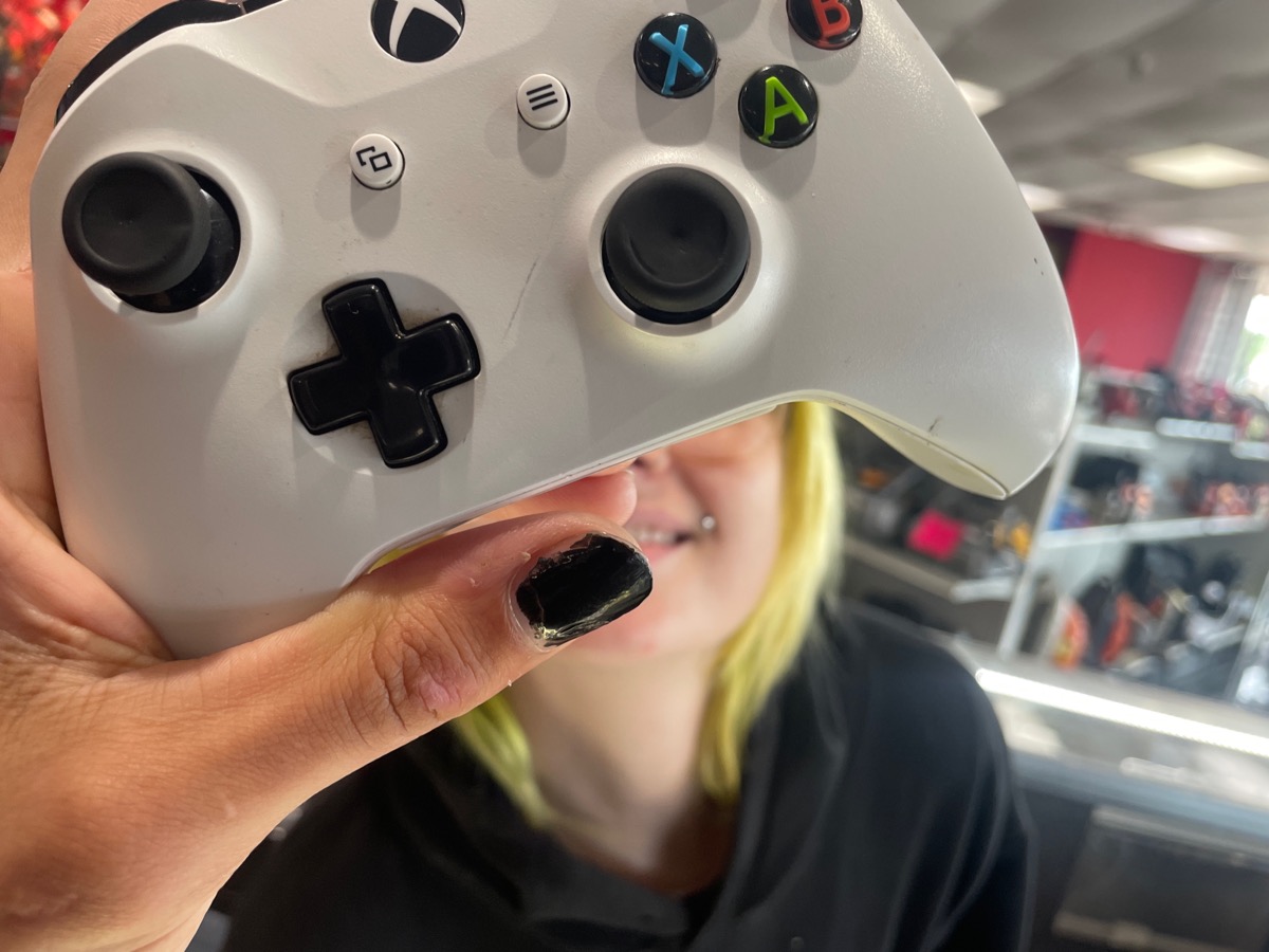 MICROSOFT XBOX ONE CONTROLLER WIRELESS -1708 Acceptable | Buya