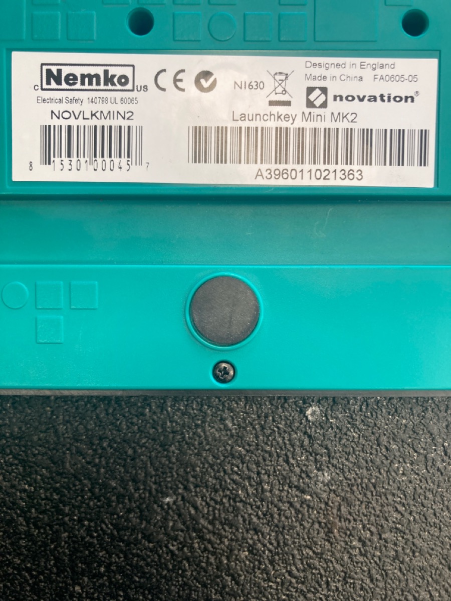 NOVATION LAUNCHKEY MINI MK2 Like New | Pawn 1 | Spokane | WA