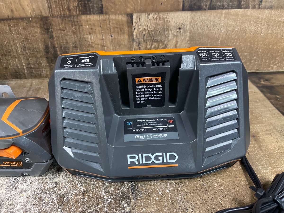 RIDGID R86116/R86037 - 1/2" DRILL / 1/4" IMPACT DRIVER SET WITH TWO ...