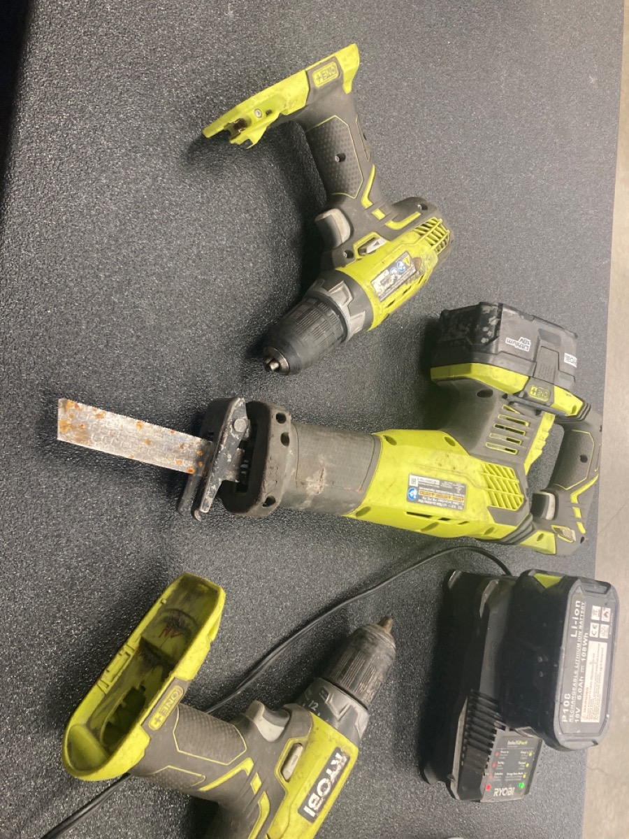 RYOBI TOOLS 4PC COMBO Very Good | Pawn 1 | Spokane | WA