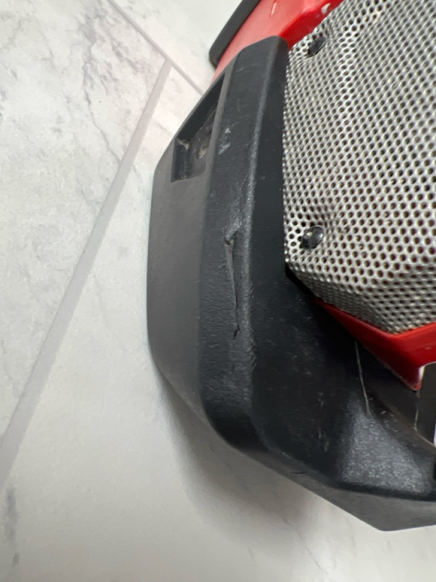 MILWAUKEE M12 12v Lithium-Ion Cordless Job-Site Radio For parts or not ...