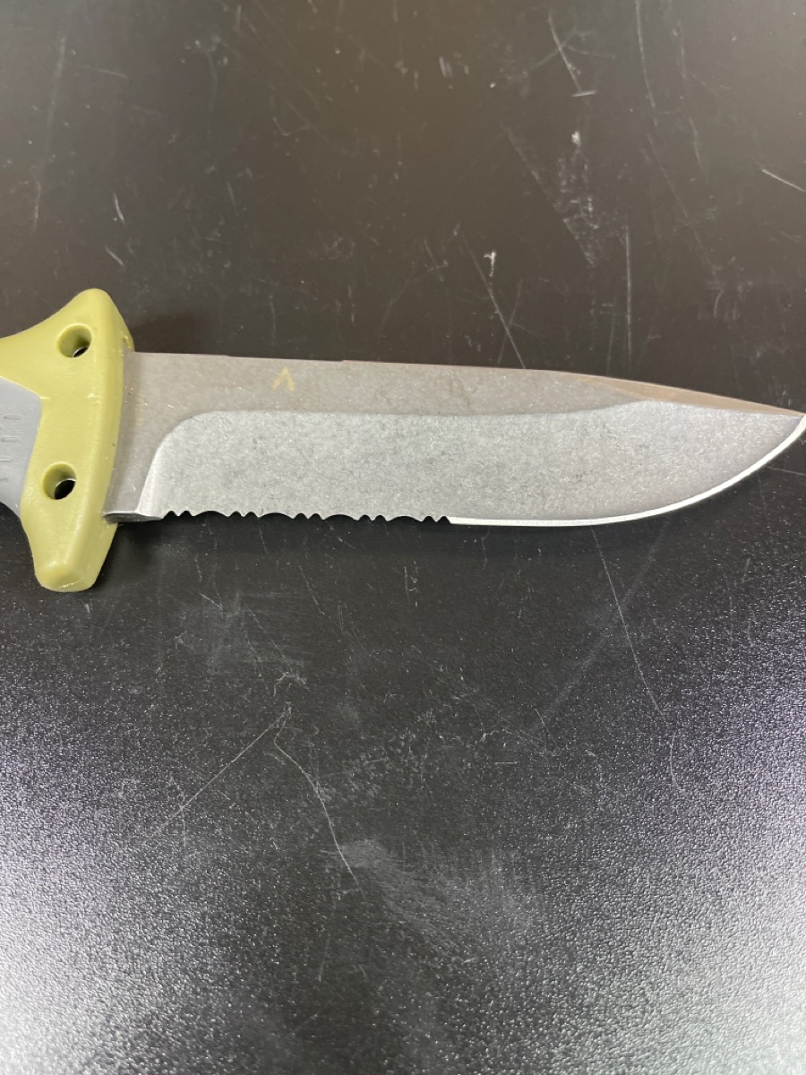 GERBER ULTIMATE FIXED BLADE KNIFE Very Good | Buya