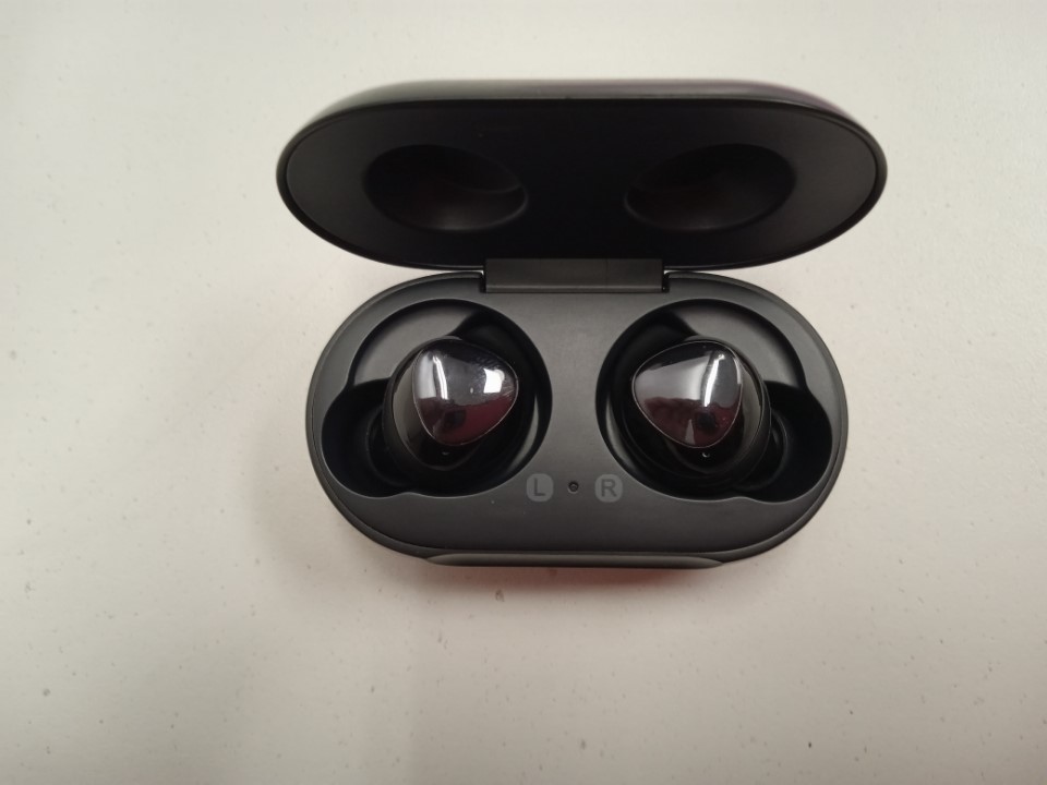 Samsung Galaxy Buds SM-R170 True Wireless Bluetooth Earbuds (Black ...