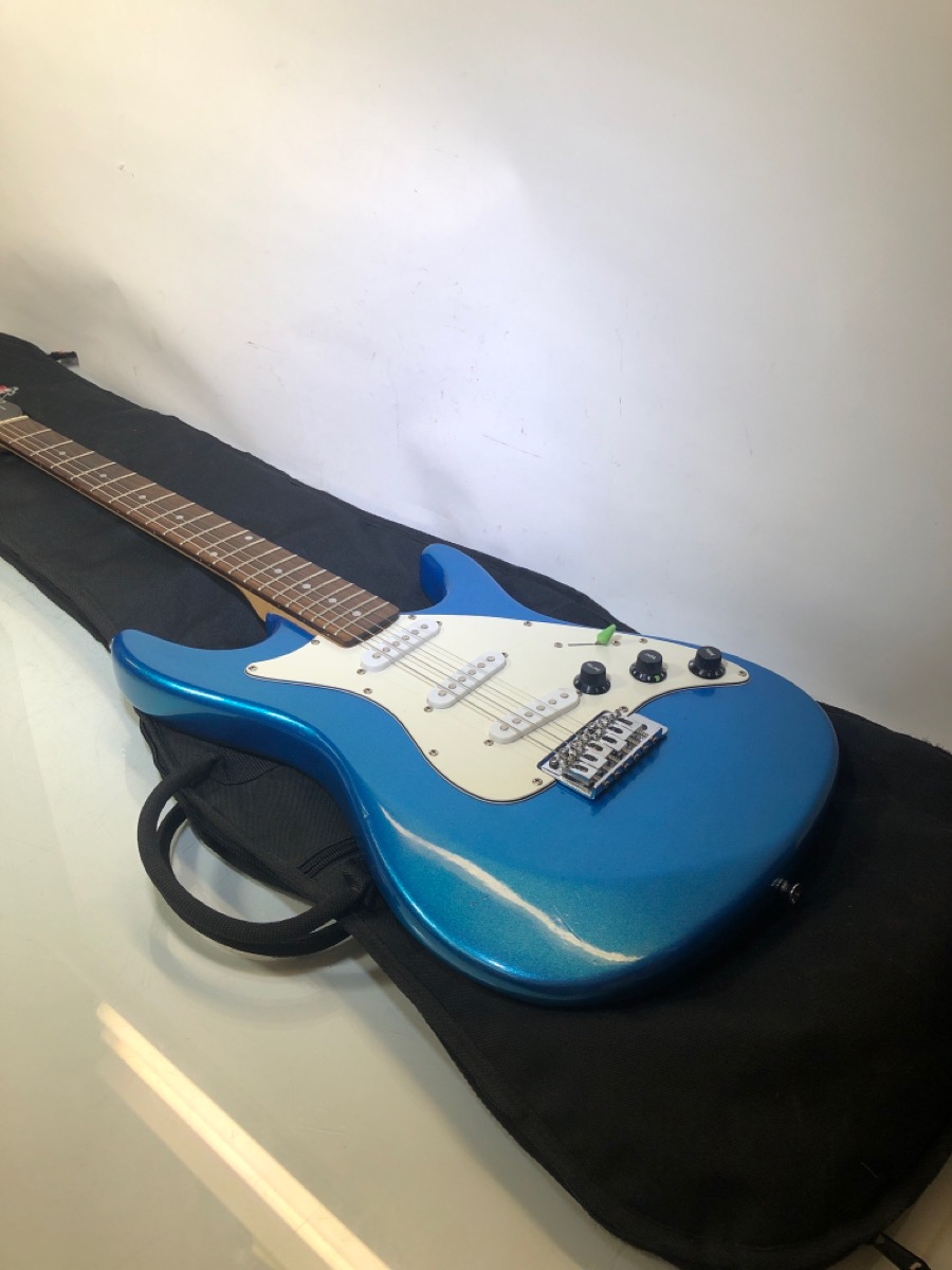 JAY TURSER 6-STRING RH BLUE ELECTRIC GUITAR- NEEDS NEW STRINGS Acceptable | Buya