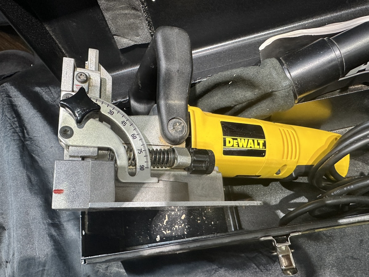 DeWalt Plate Joiner /DW682 With Metal Carry Case MADE IN USA Very Good ...