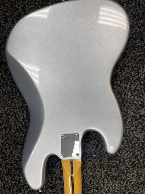 CUSTOM PARTS CASTER SILVER BASS GUITAR Acceptable | Pawn 1 | Spokane | WA