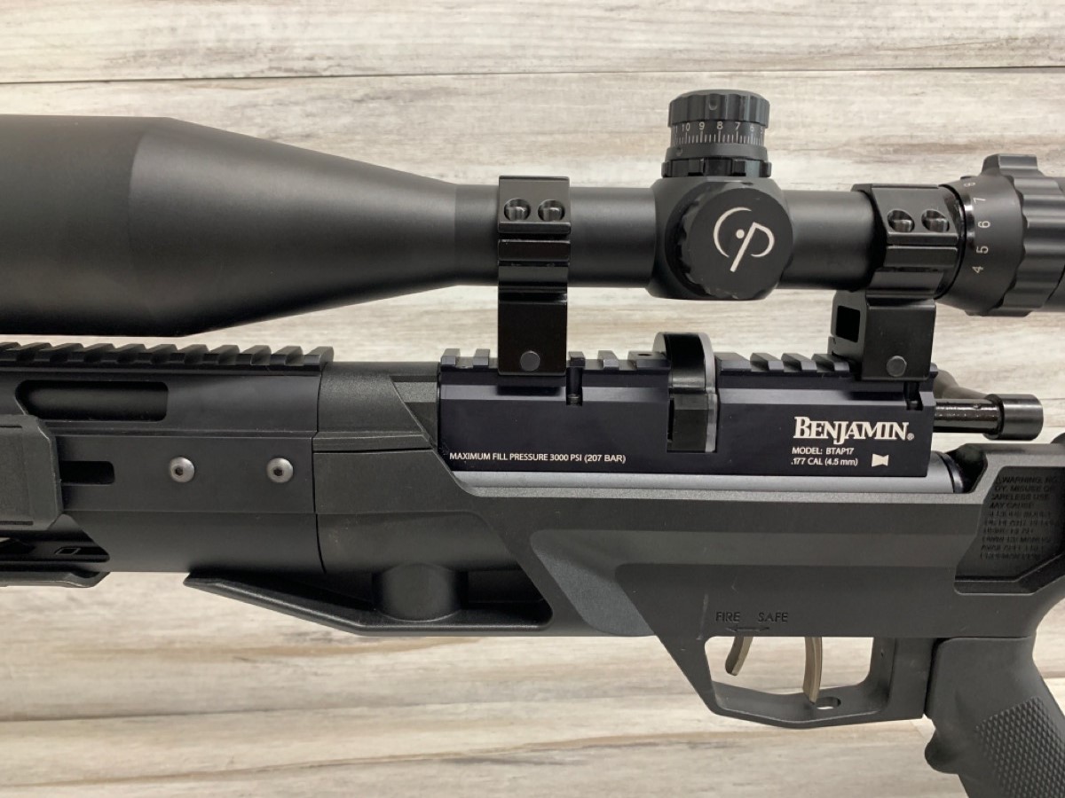 Benjamin Armada Combo BTAP17 Air Rifle w/Bipod and Scope Very Good | Buya