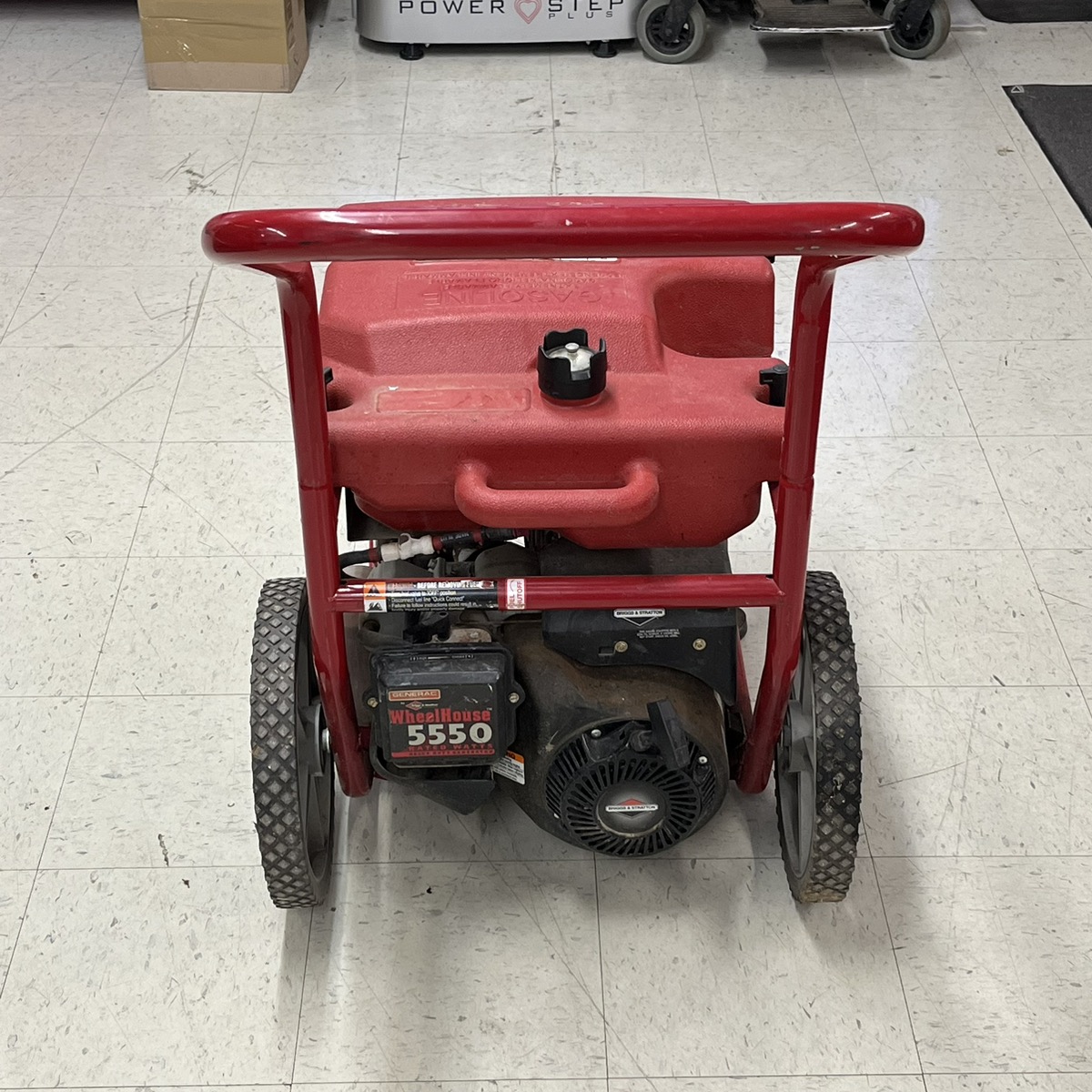Generac WheelHouse 5550 / 8550 Watts Portable Gasoline Generator Very ...