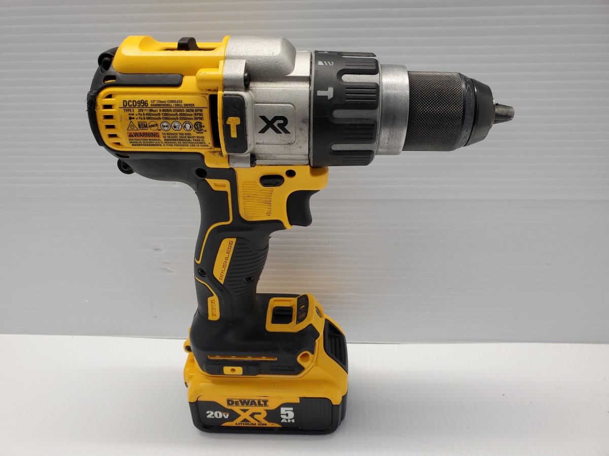 DEWALT DCD996 HAMMER DRILL 5 AMP BATTERY Good | Buya