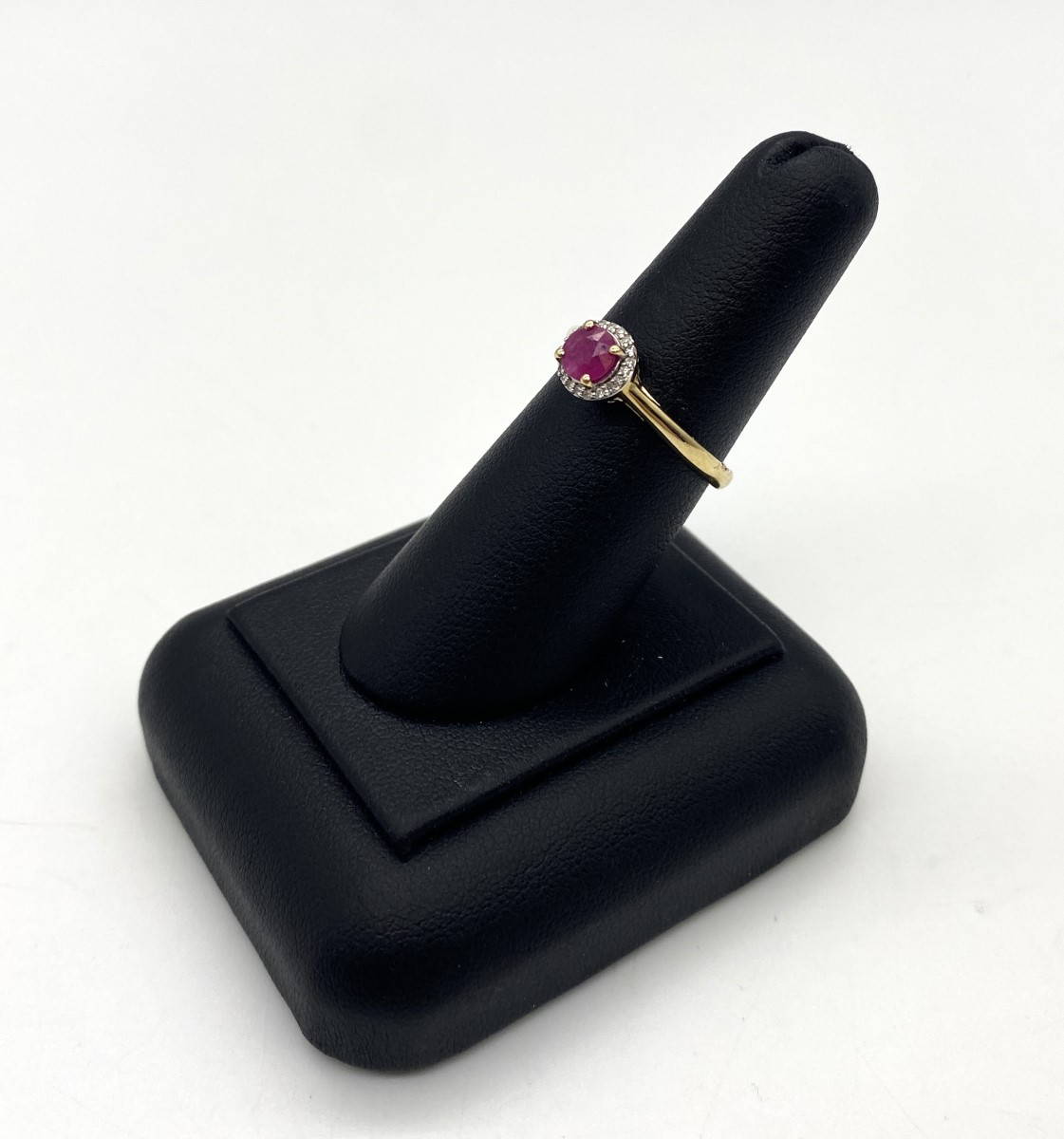 10 Karat White Gold Ladies 2.4gm w Cubics & Pink Stone Ring $115 Pre ...